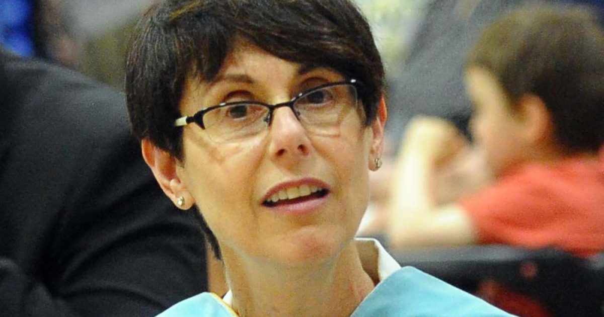 Dr. Carol Merlone Scholarship Fund | Valley Community Foundation